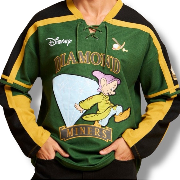 Disney | Tops | Disney Snow White And The Seven Dwarfs Dopey Diamond ...